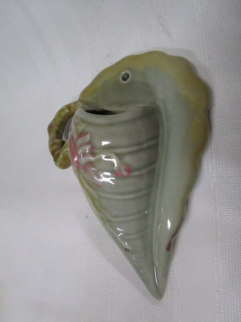Vintage Hull Woodland Seashell Gray Ceramic Wall Pocket – Standpipe ...